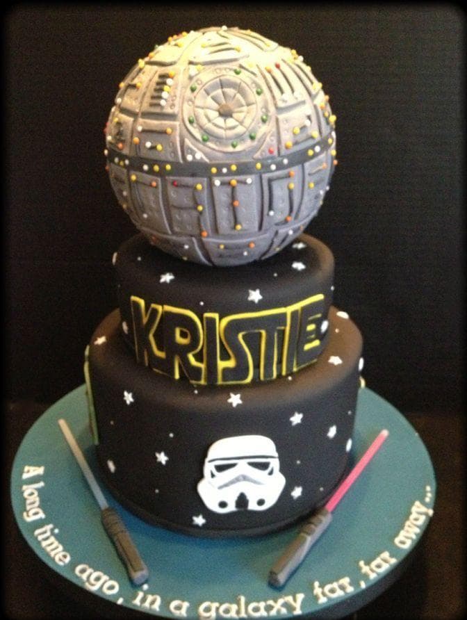 36 Space Cakes That Are Out of This World