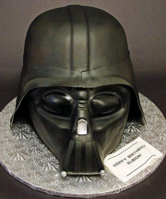 36 Space Cakes That Are Out of This World