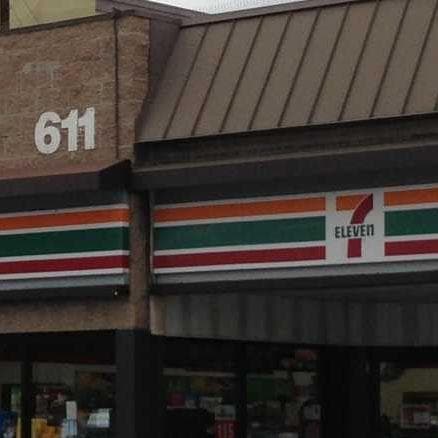 Meanwhile in 7-11 Memes That Perfectly Sum Up the Store