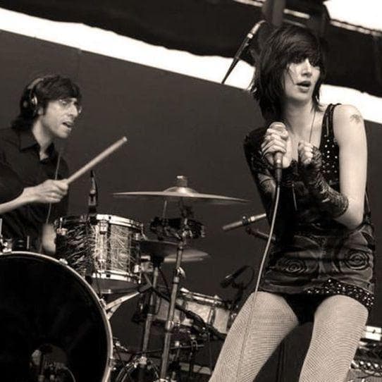 10 Indie Musician Couples You Didn't Know Were Together