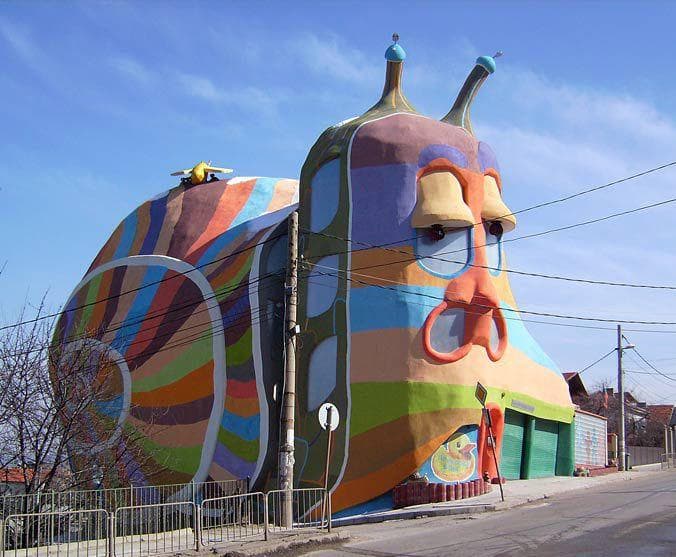 Weird and Wacky Building Shapes Around the World