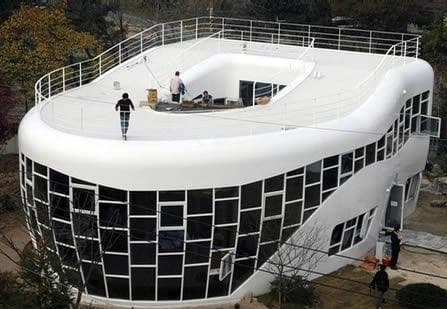 Weird and Wacky Building Shapes Around the World