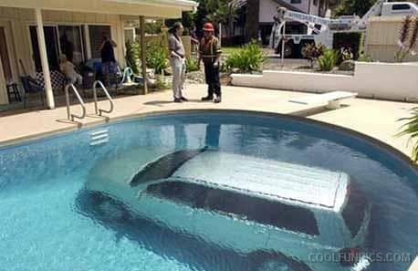 25 Funny Swimming Pool Pictures Just In Time For Summer