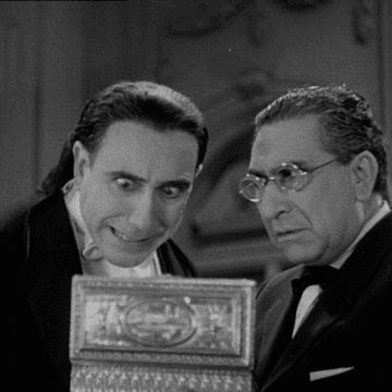 Urban Legends & Folklore Involving Mirrors