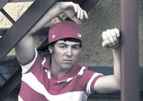 27 Embarrassing Senior Portraits That Will Make You Cringe