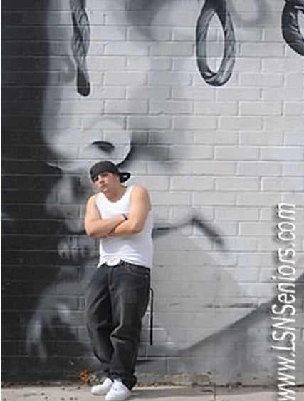 27 Embarrassing Senior Portraits That Will Make You Cringe