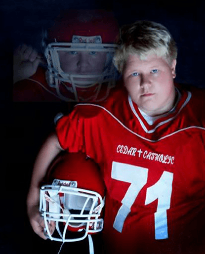 27 Embarrassing Senior Portraits That Will Make You Cringe