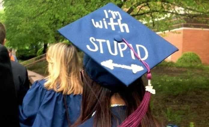 Funny Graduation Caps That Won the Whole Ceremony