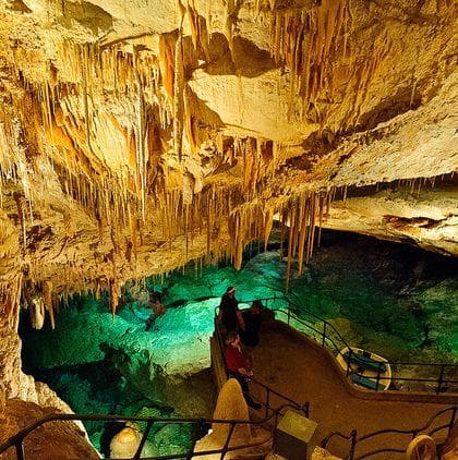 The Most Beautiful Sea Caves Around the World