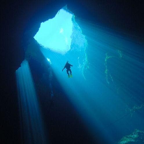 The Most Beautiful Sea Caves Around the World