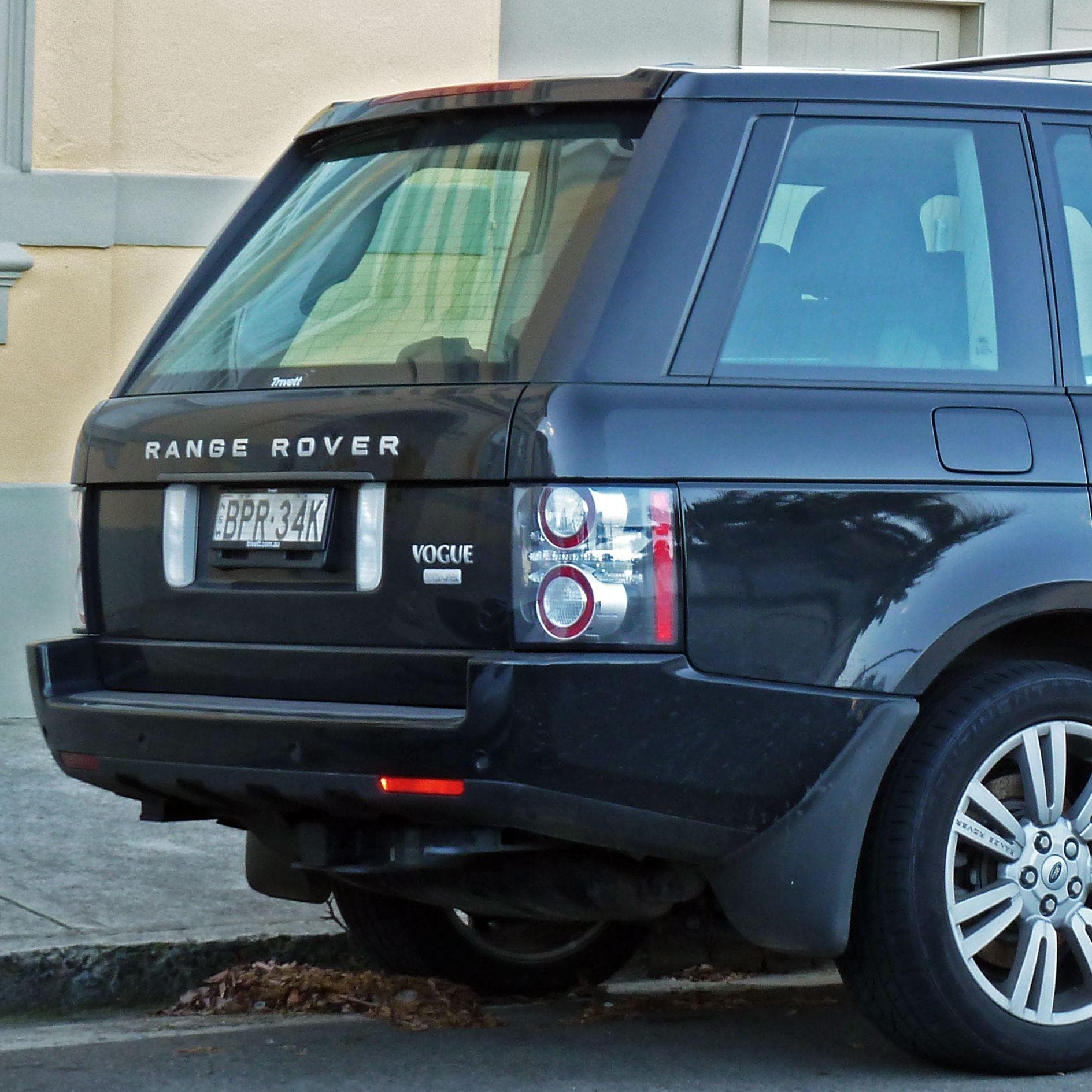 12 People Who Ironically Died at Funerals