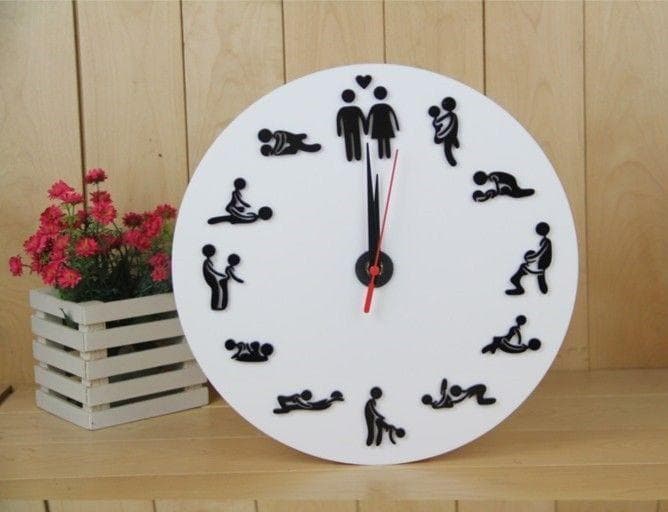 29 Funny Clocks That Are Set to LOL O'Clock