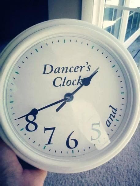 29 Funny Clocks That Are Set to LOL O'Clock