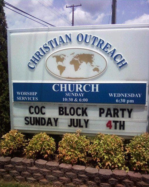 Accidentally Inappropriate Signs That'll Make You Laugh