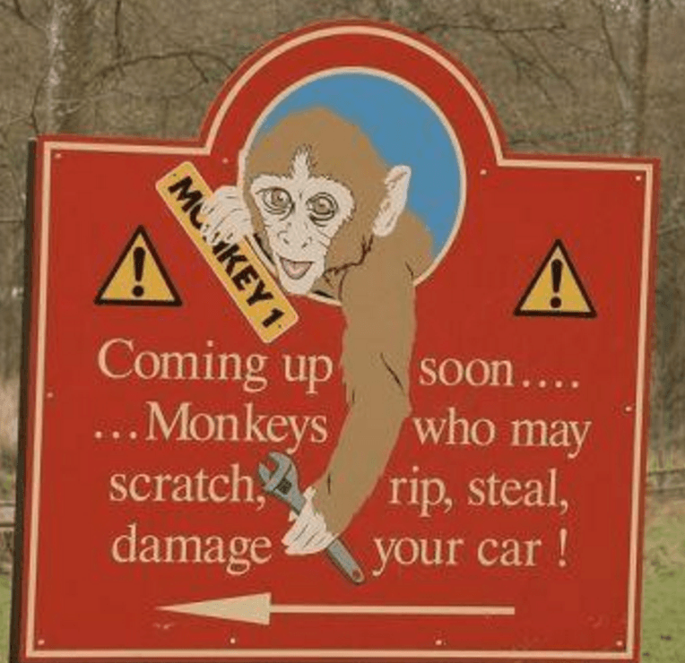 19 Funny Zoo Signs That Will Leave You Scratching Your Head