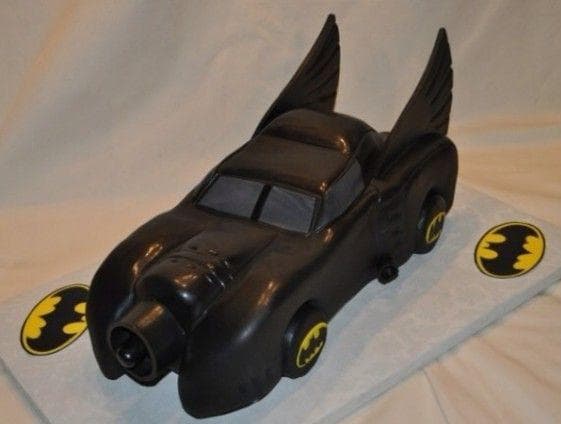 23 Amazing Cakes Inspired by Comic Books and Superheroes