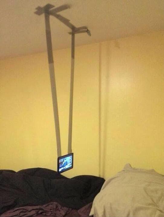 The Worst Gaming Setups and Battle Stations You'll Ever See