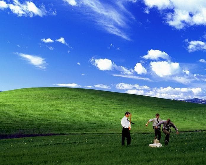 The 23 Funniest Desktop Wallpapers on the Internet