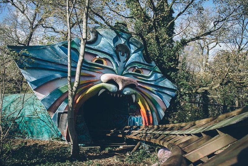 20 Creepy Pictures of Abandoned Amusement Parks