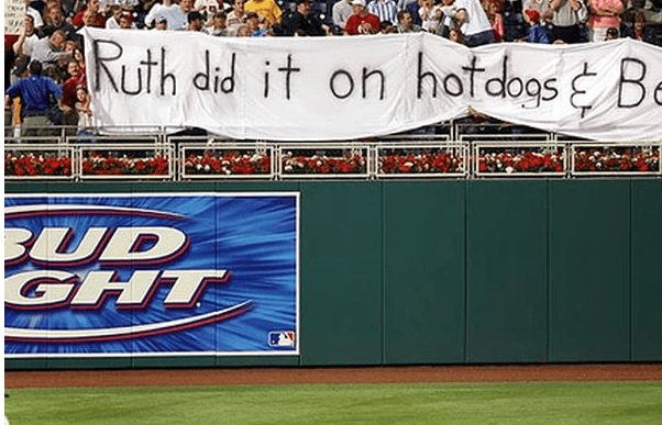 34 Funny Fan Signs at Baseball Games