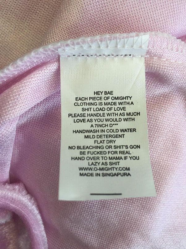 24 Hilarious Clothing Tags That Have Funny Messages