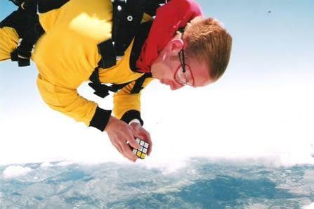 The 16 Funniest Skydiving Photos Ever Taken