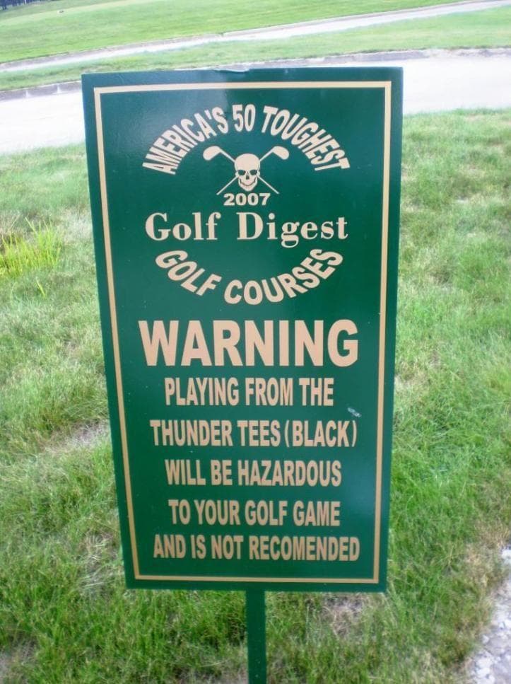 22 Funny Signs That Avid Golfers Will Appreciate