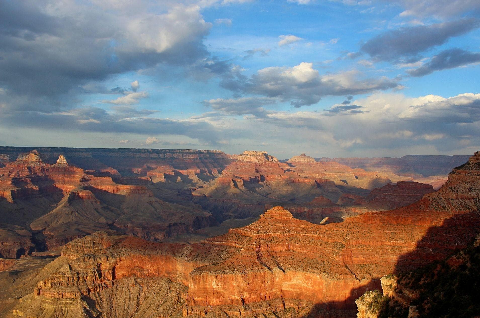 Arizona Urban Legends & Ghost Stories That'll Haunt You