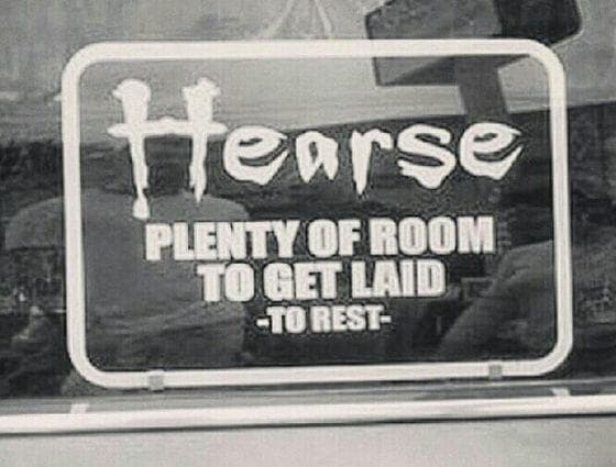 22 Morbidly Funny Funeral Home Signs