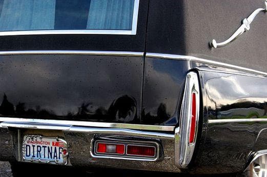 26 Funny Hearse License Plates That Are a Little Too Dark
