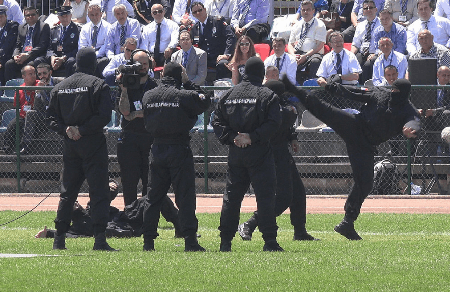 28 Photos of Police Uniforms From Around the World