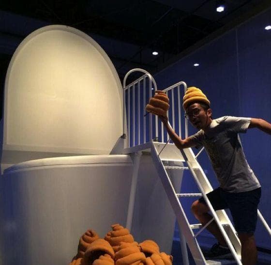 9 Times Literal Poop Has Been Displayed in Museums
