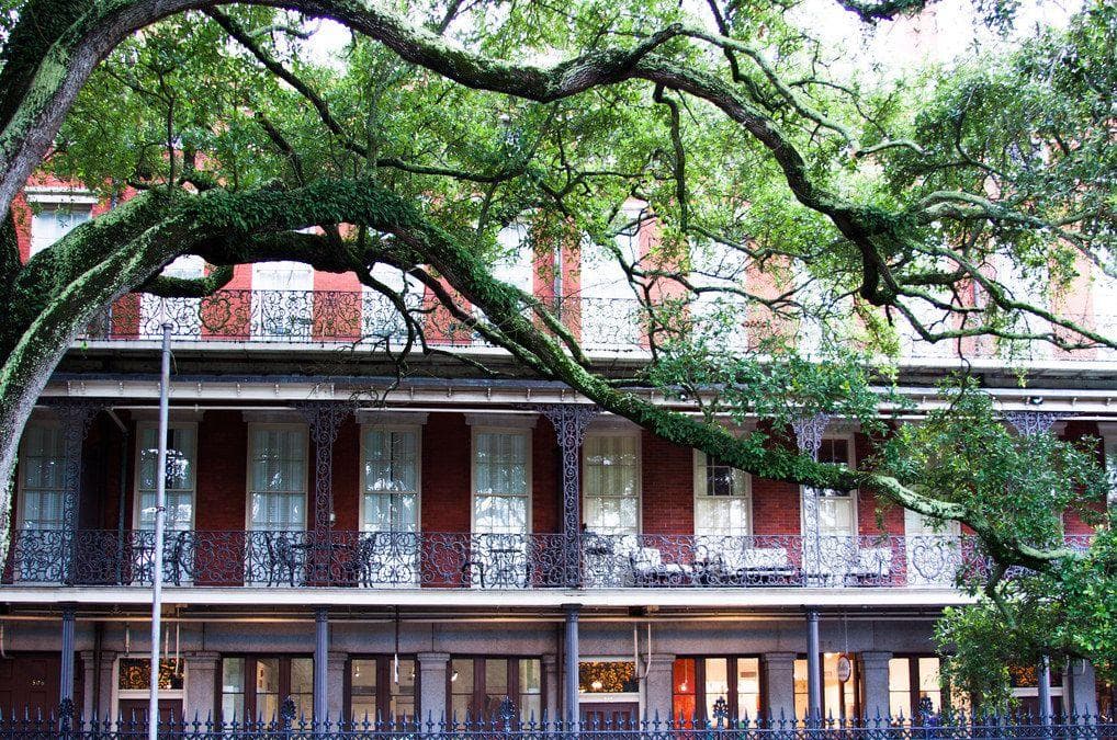 15 Chilling Ghost Stories and Urban Legends from Louisiana