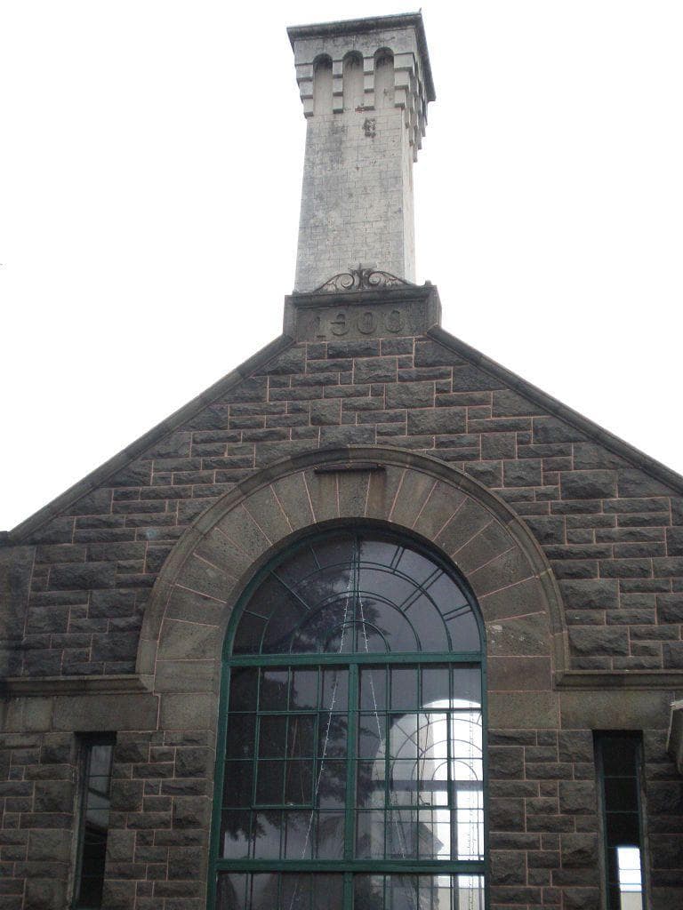 Creepy Stories and Urban Legends from Hawaii