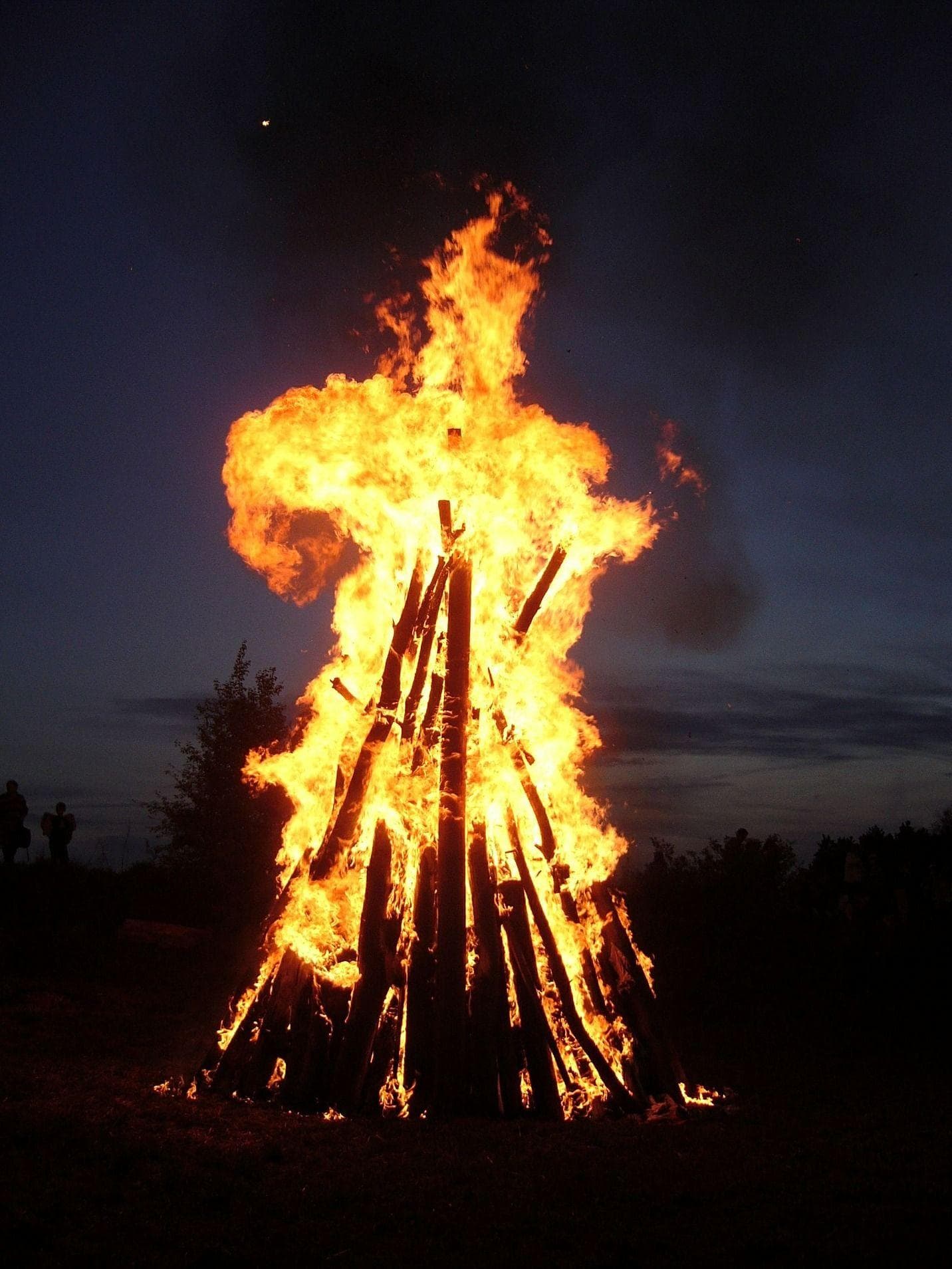 12 Creepy Stories and Urban Legends from Maine