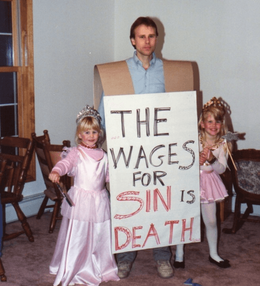Very Awkward Halloween Family Photos