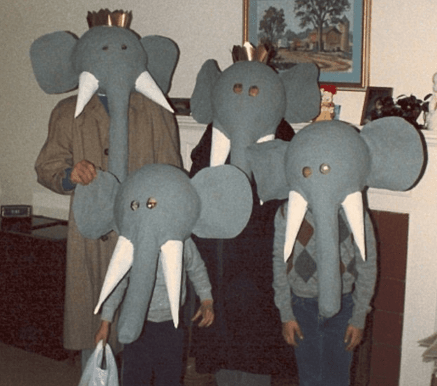 Very Awkward Halloween Family Photos