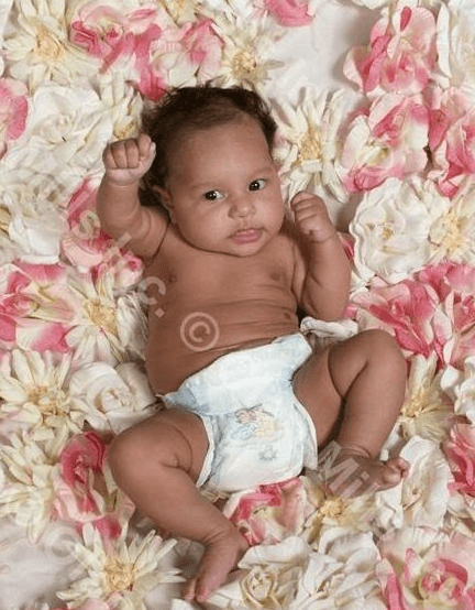 The 22 Most Awkward Professional Baby Portraits Ever Taken