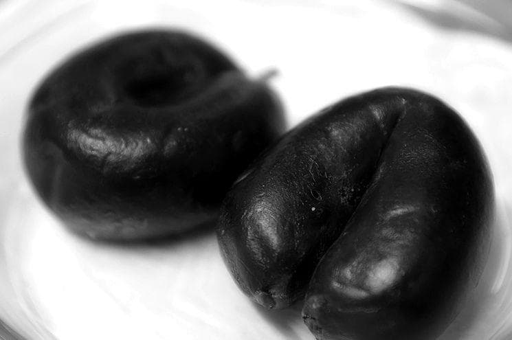 16 Weird Ways People Eat Blood Around the World