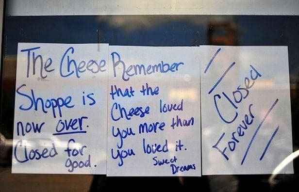 28 Funny "We're Closed" Signs That You Wouldn't Even Be Mad At