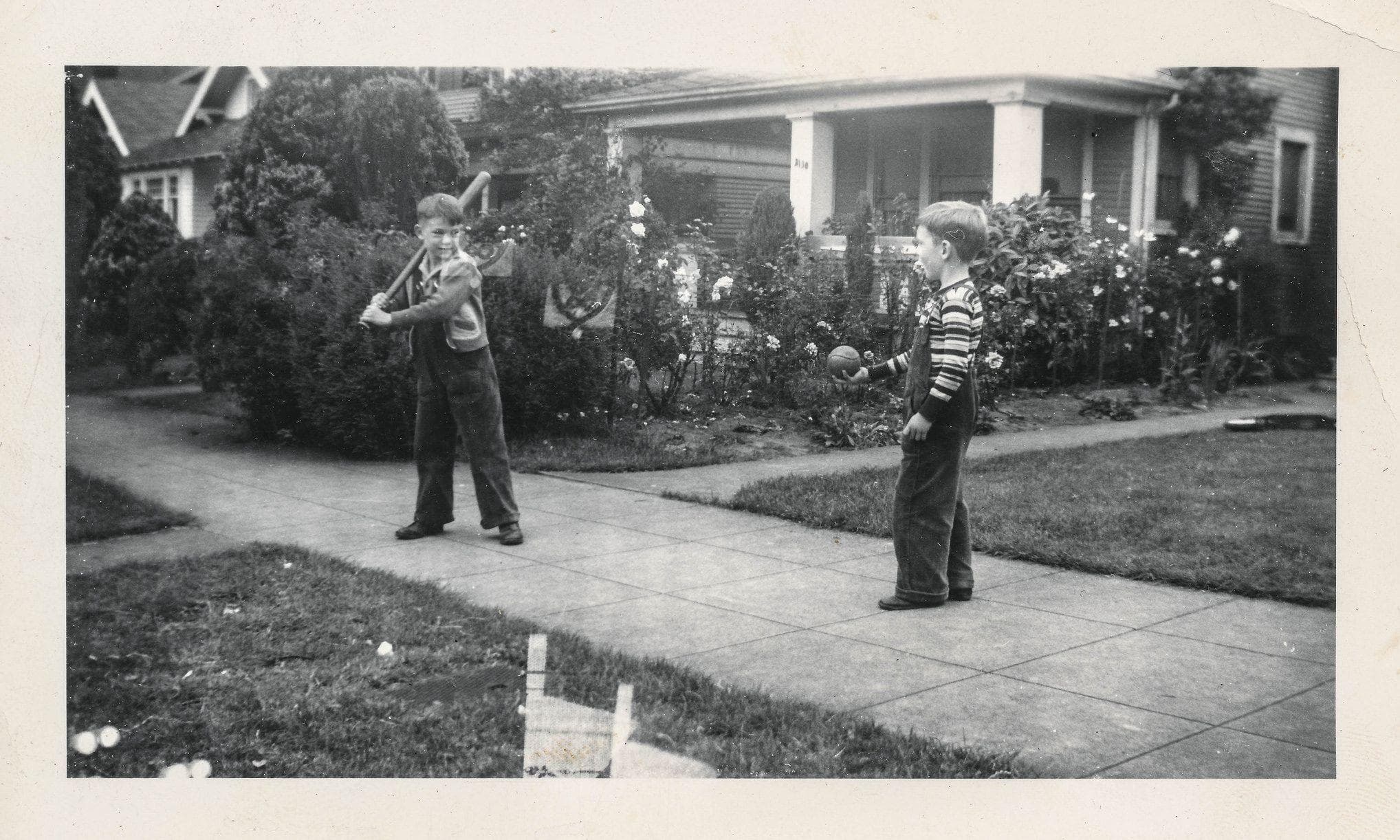 15 Popular American Teen Fads from the 1920s, '30s, and '40s