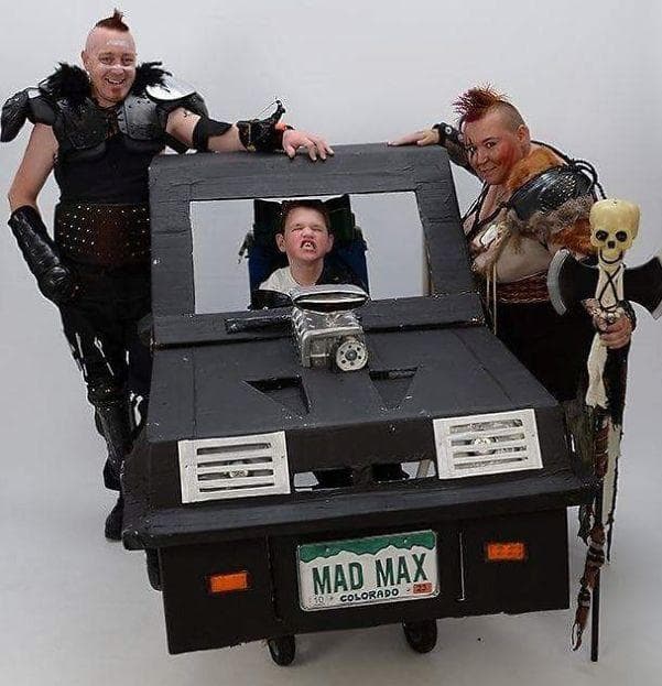 Awesome Parent/Kid Costumes for Nerdy Moms and Dads Everywhere