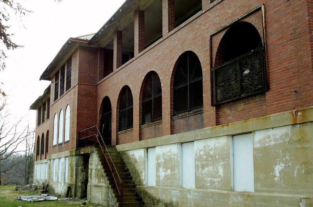 12 Creepy Stories and Urban Legends About Ohio