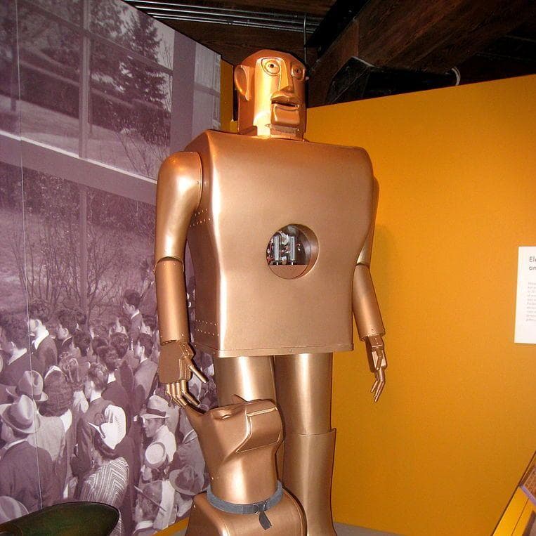 10 Primitive Historical Attempts At Creating Robots