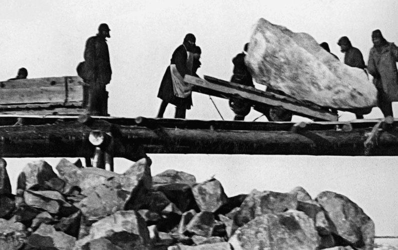 The 13 Most Stomach-Churning Things about Soviet Gulags