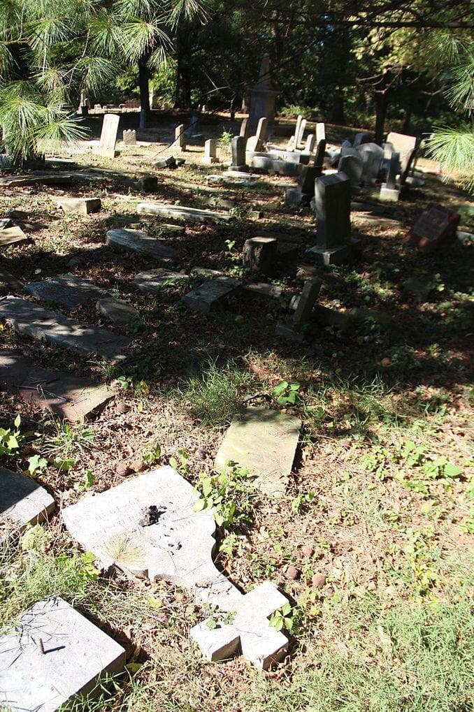 Indiana Urban Legends & Ghost Stories That Will Haunt You