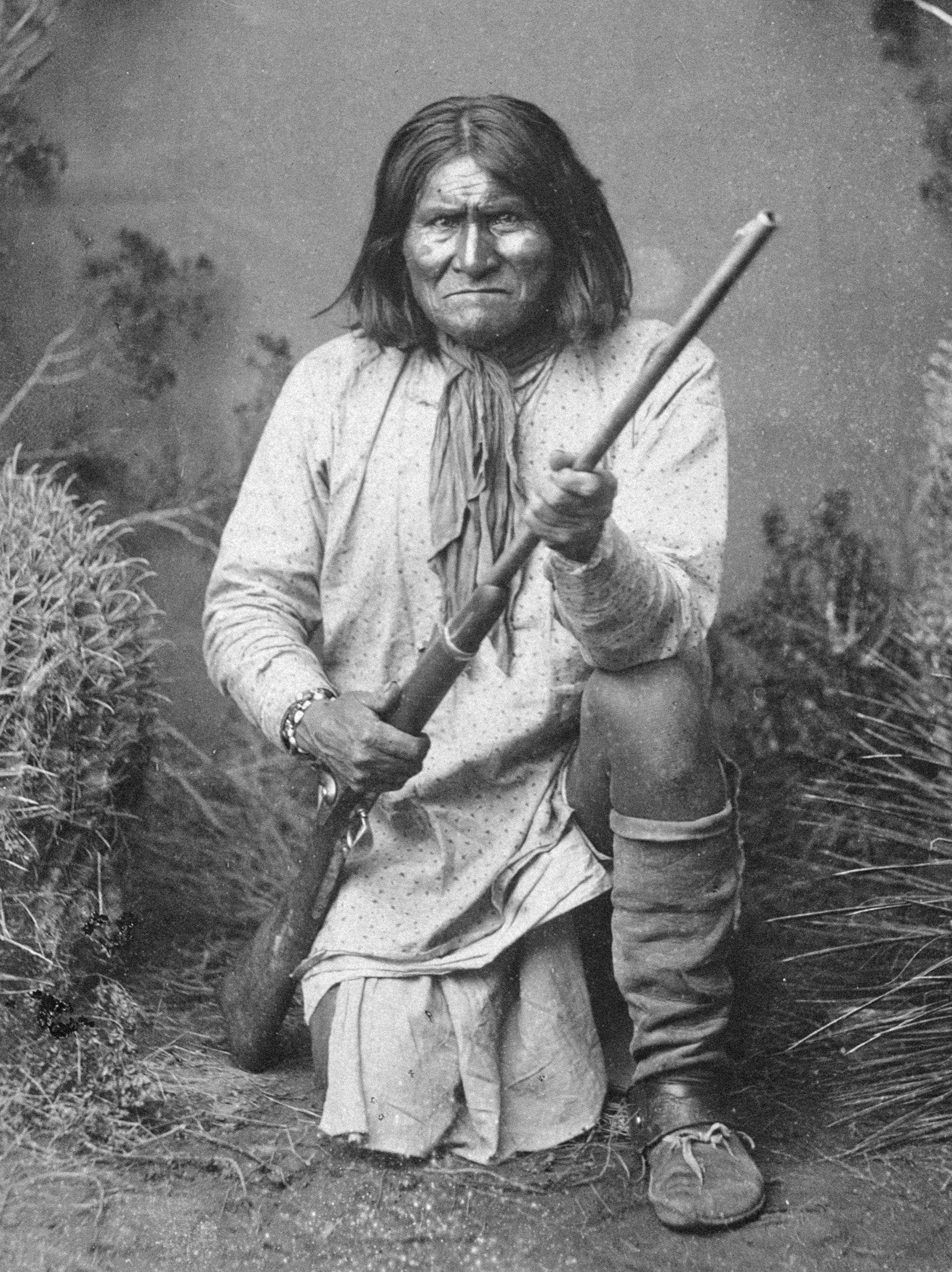 Facts About Geronimo That Prove He's One of America’s Biggest Badass