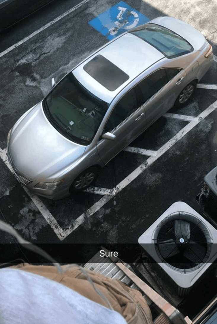28 Infuriating Photos of Truly Terrible Parking Jobs