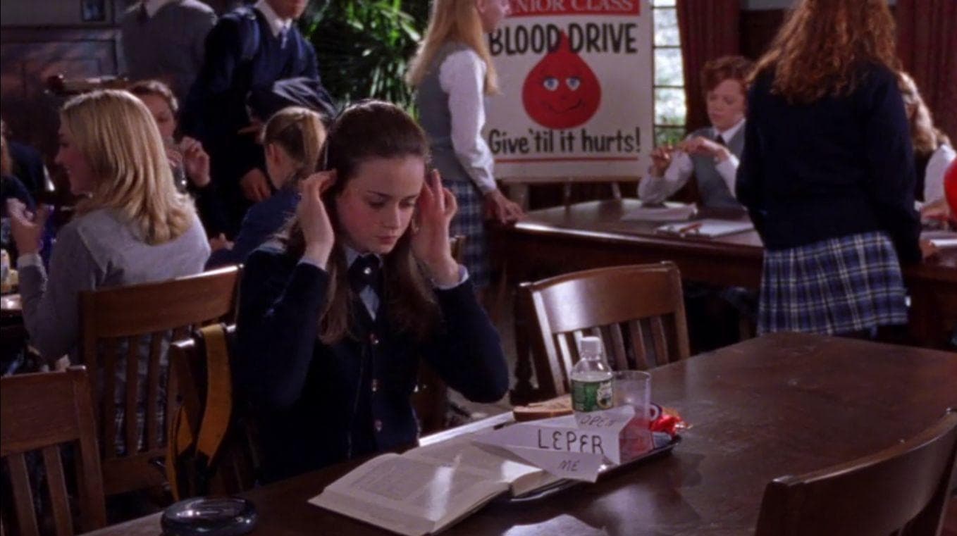 The Best Posters in the Background on Gilmore Girls