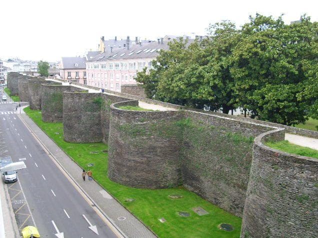 The 11 Most Important Walls in History